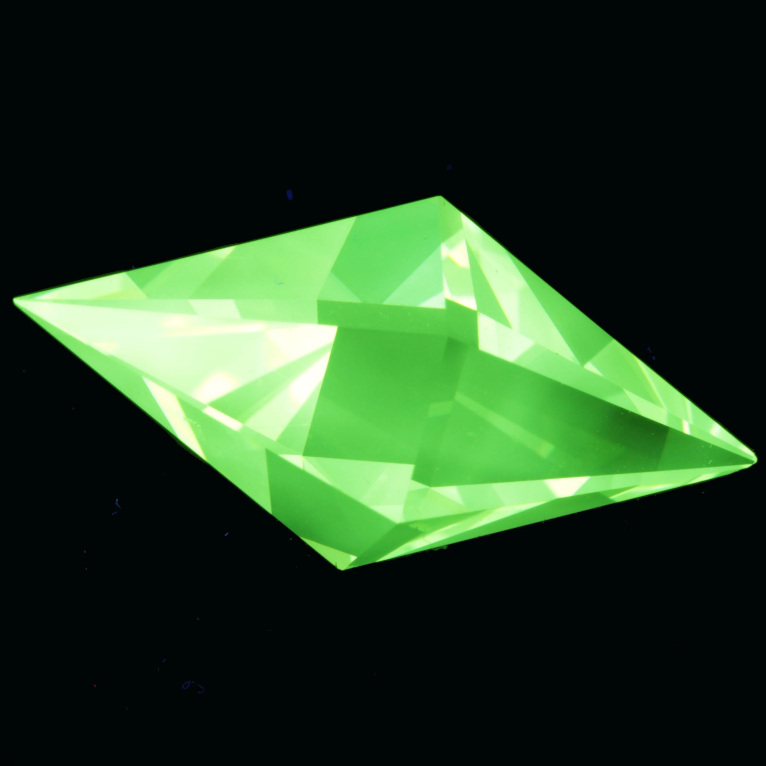 Custom Cut 'Plumbob' LuAG 16.4ct – Gems Of Science