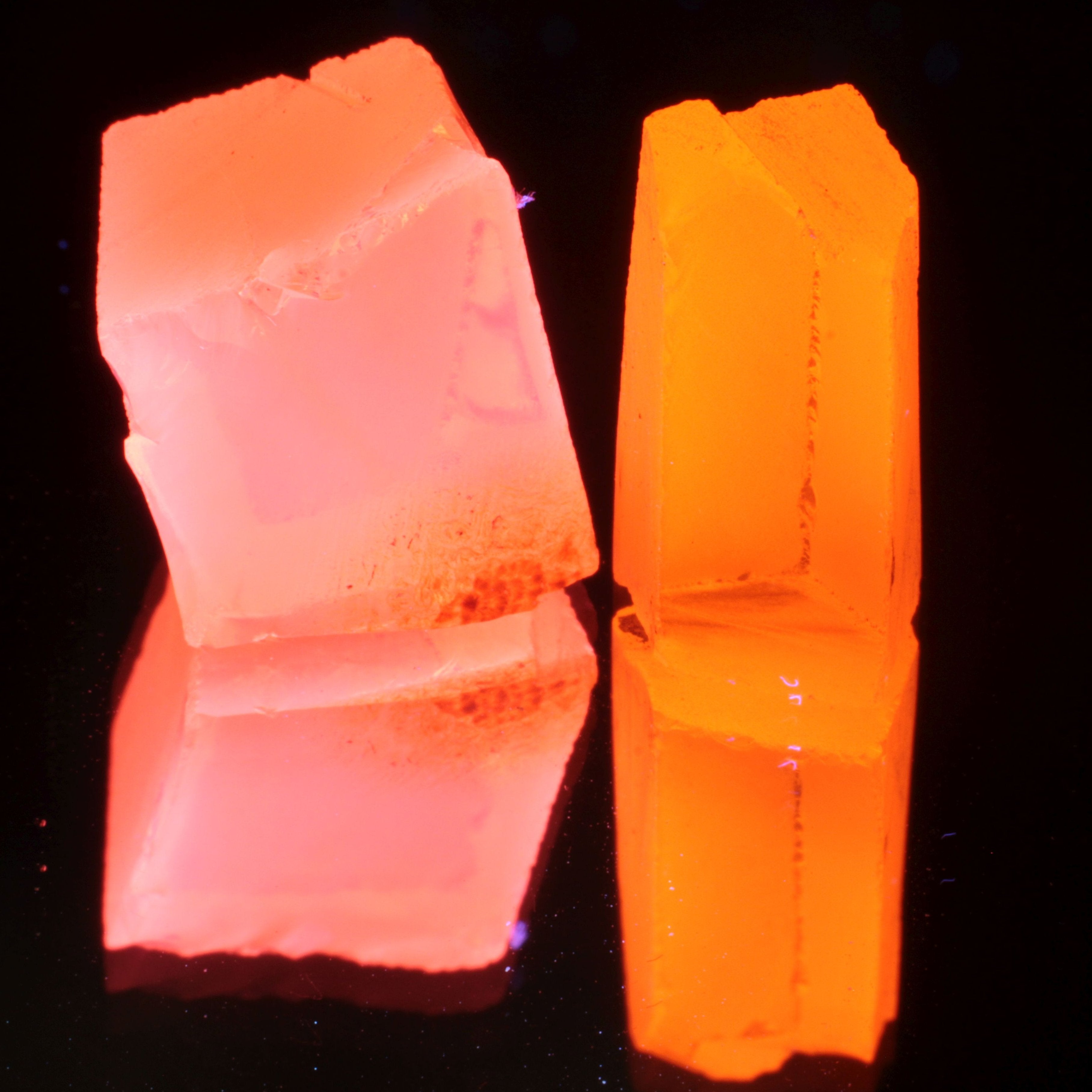 Samarium YAG Orange Glow Garnet, Experimental Crystal – Gems Of Science